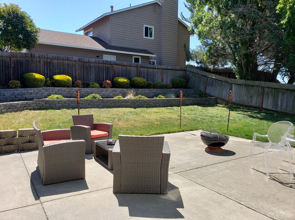 $800 per month room to rent in Chabot Terrace available from July 14 ...